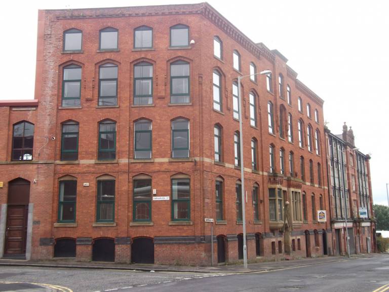 Globe-House-21 – WT Gunson